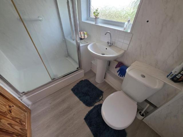 4 bedroom house to rent