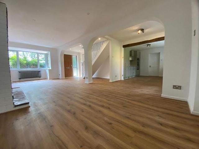 4 bedroom house to rent