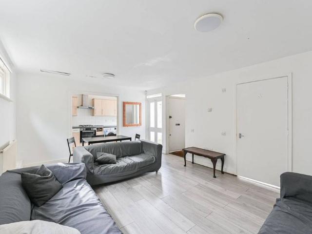4 bedroom house to rent