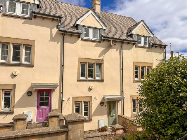 4 bedroom house to rent