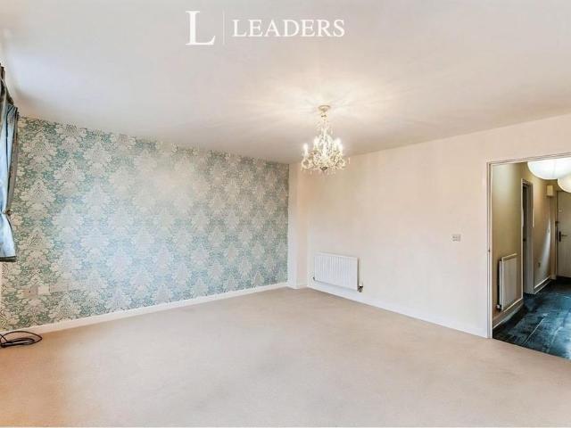 4 bedroom house to rent