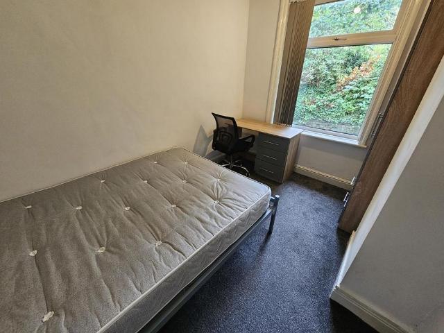 4 bedroom house to rent
