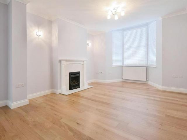 4 bedroom house to rent