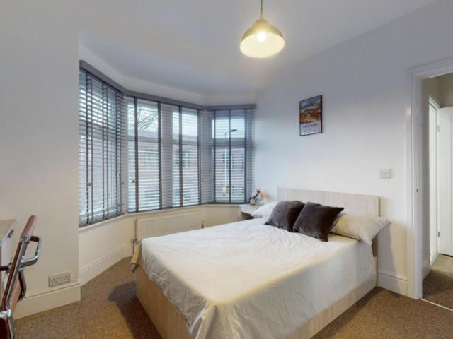 4 bedroom house to rent