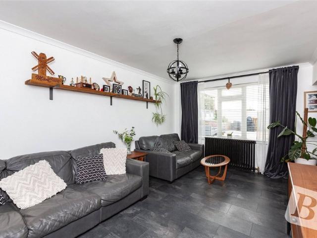 4 bedroom house to rent