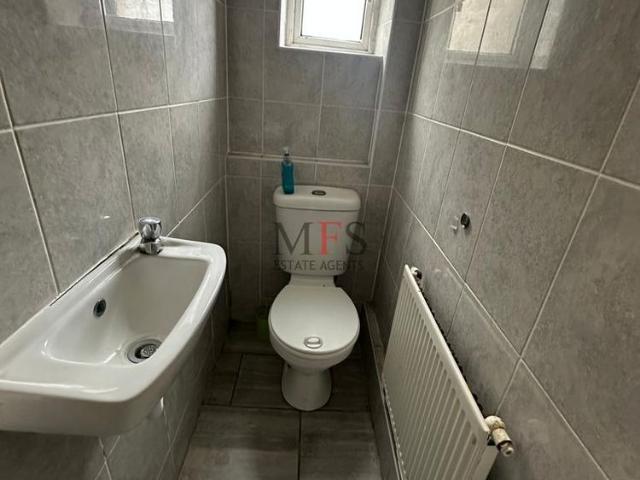 4 bedroom house to rent