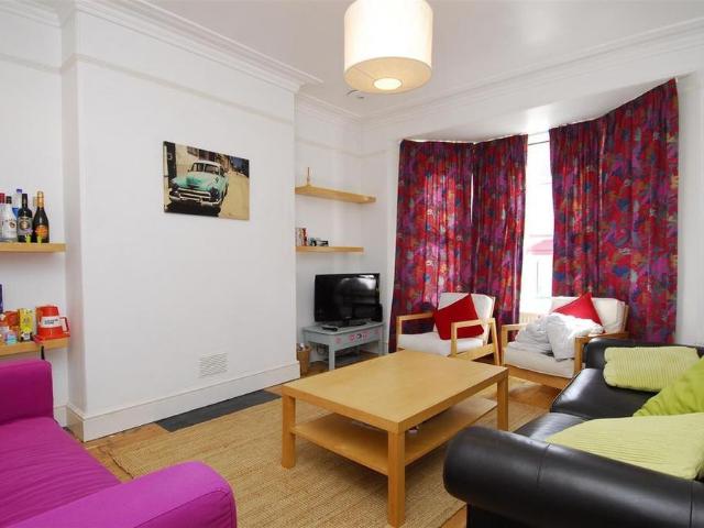4 bedroom house to rent