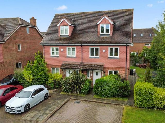 4 bedroom house to rent