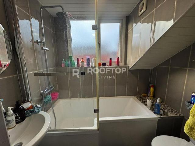 4 bedroom house to rent