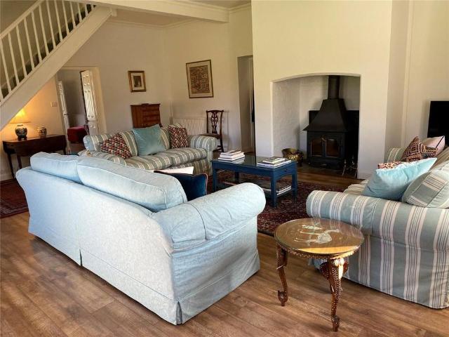 4 bedroom house to rent