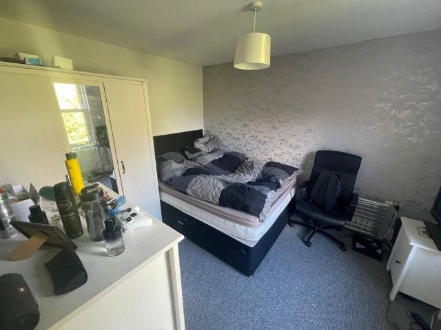 4 bedroom house to rent