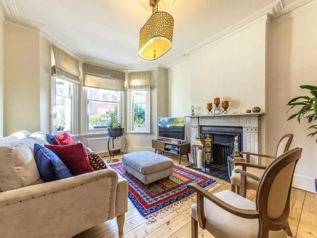 4 bedroom house to rent