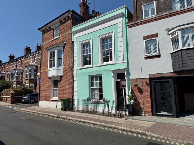 4 bedroom house to rent