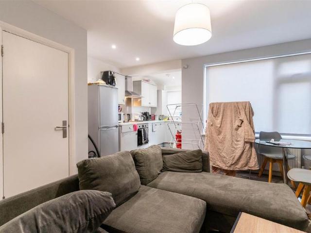 4 bedroom house to rent