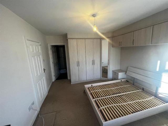 4 bedroom house to rent