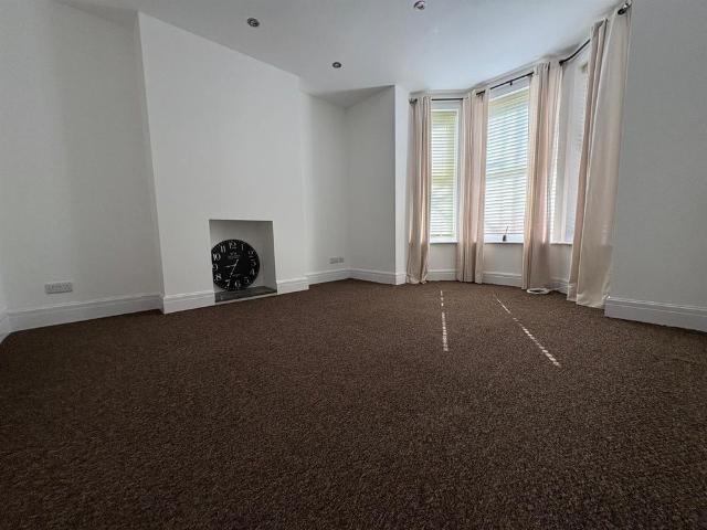 4 Bedroom House To Rent
