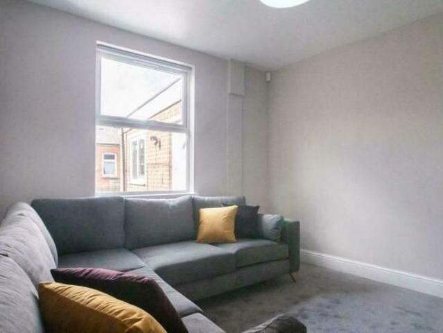 4 bedroom house to rent