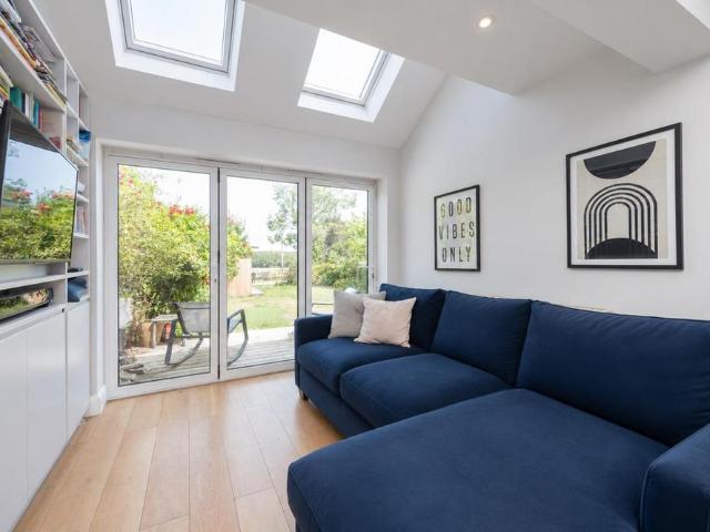 4 bedroom house to rent