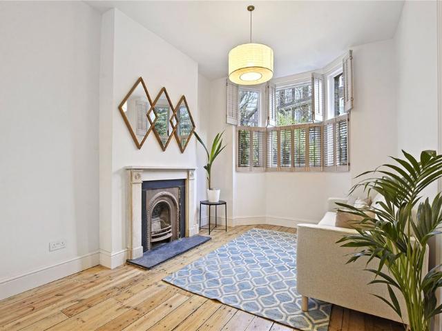 4 bedroom house to rent