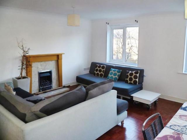4 bedroom house to rent