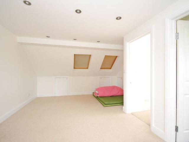 4 bedroom house to rent