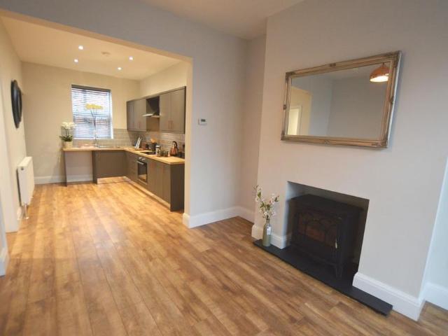 4 bedroom house to rent