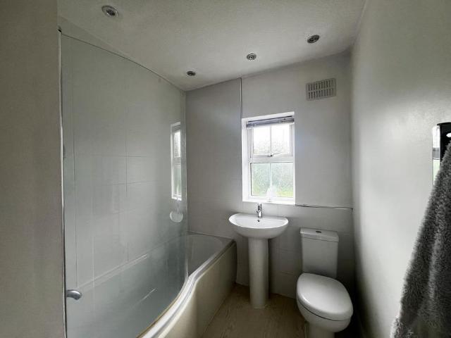 4 bedroom house to rent