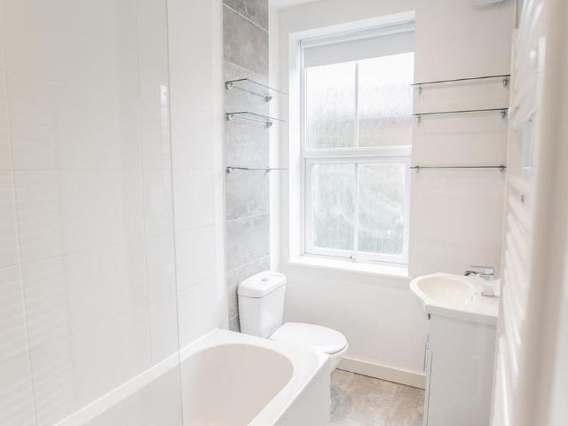 4 bedroom house to rent
