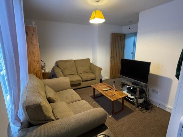 4 bedroom House To Rent