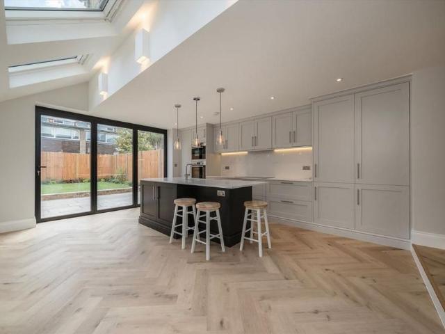4 bedroom house to rent