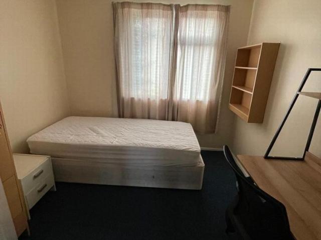 4 bedroom house to rent