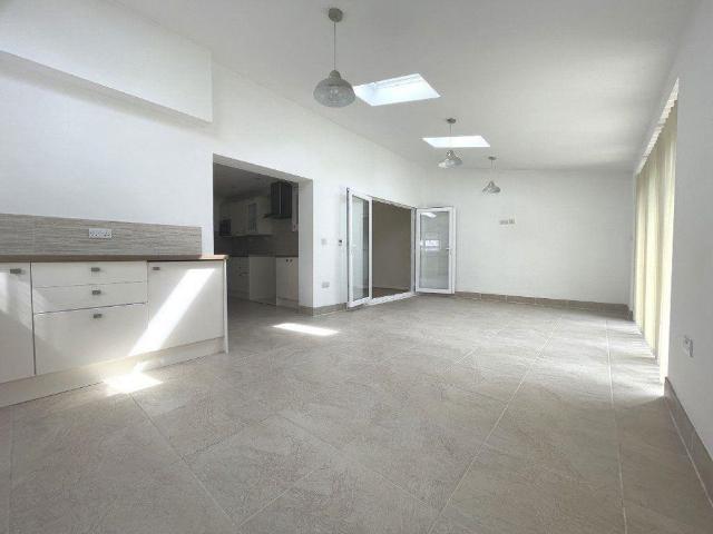 4 bedroom house to rent