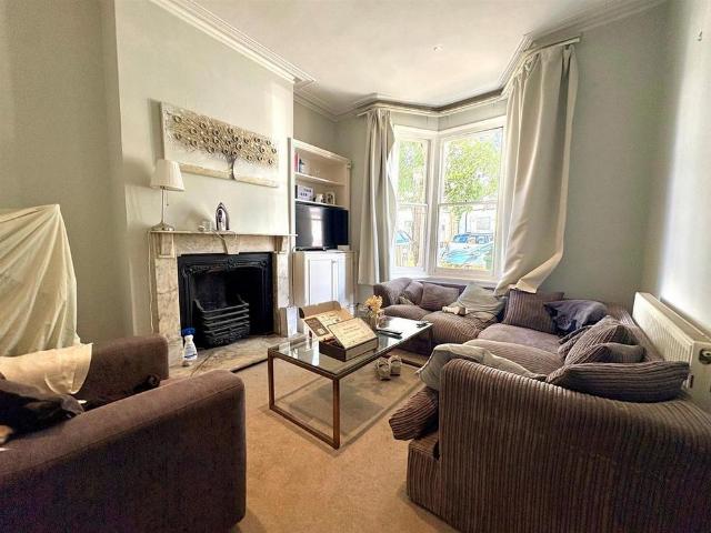 4 bedroom house to rent