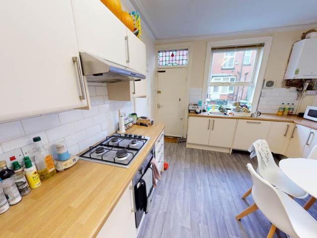 4 bedroom house to rent