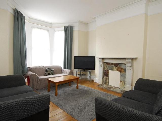 4 bedroom house to rent