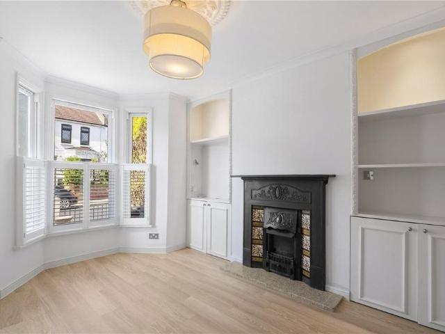 4 bedroom house to rent