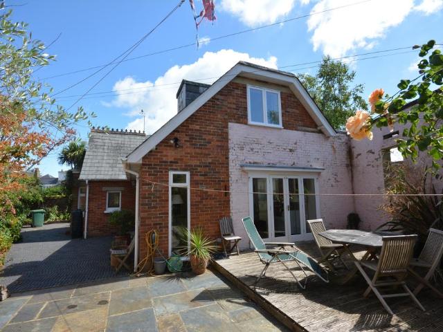 4 bedroom house to rent