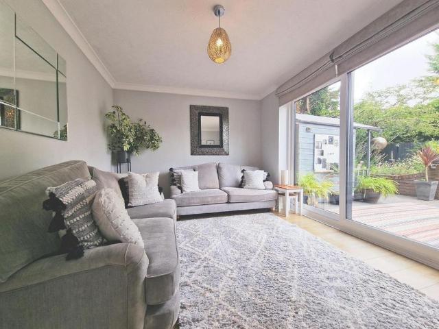 4 bedroom house to rent