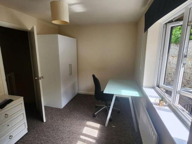 4 bedroom house to rent