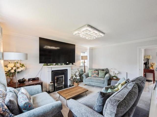 4 bedroom house to rent