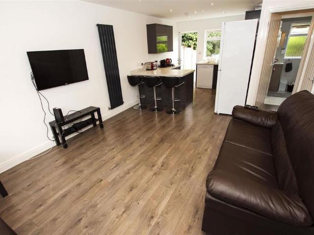 4 bedroom house to rent
