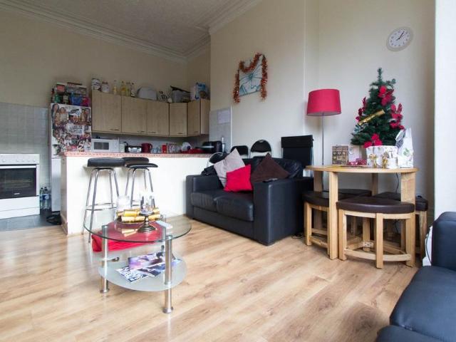 4 bedroom house to rent