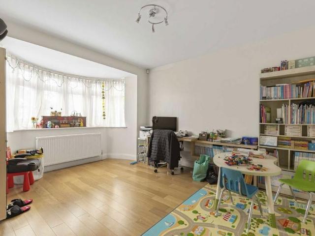 4 bedroom house to rent