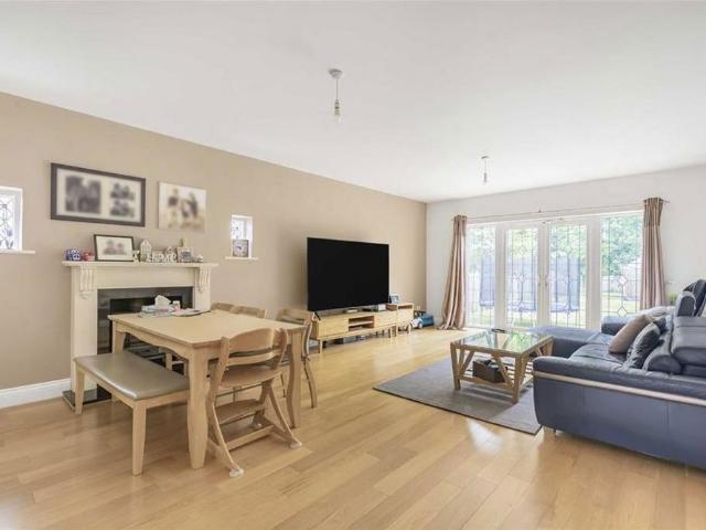 4 bedroom house to rent
