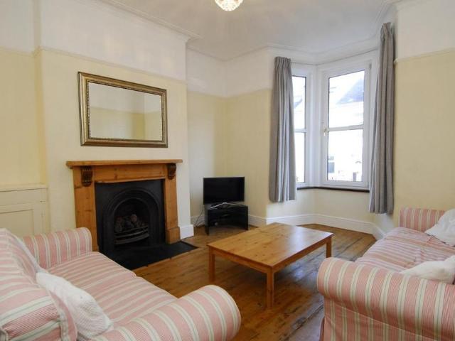 4 bedroom house to rent