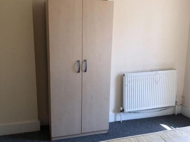 4 bedroom house to rent