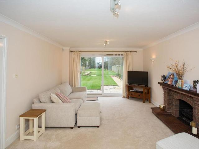 4 bedroom house to rent