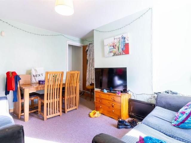 4 bedroom house to rent