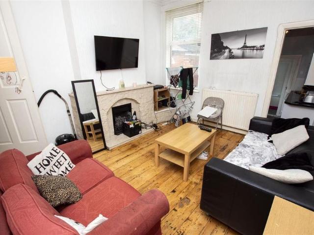 4 bedroom house to rent