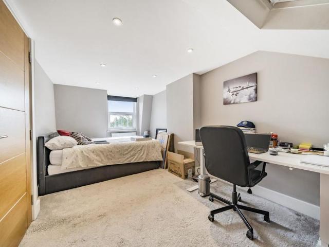 4 bedroom house to rent